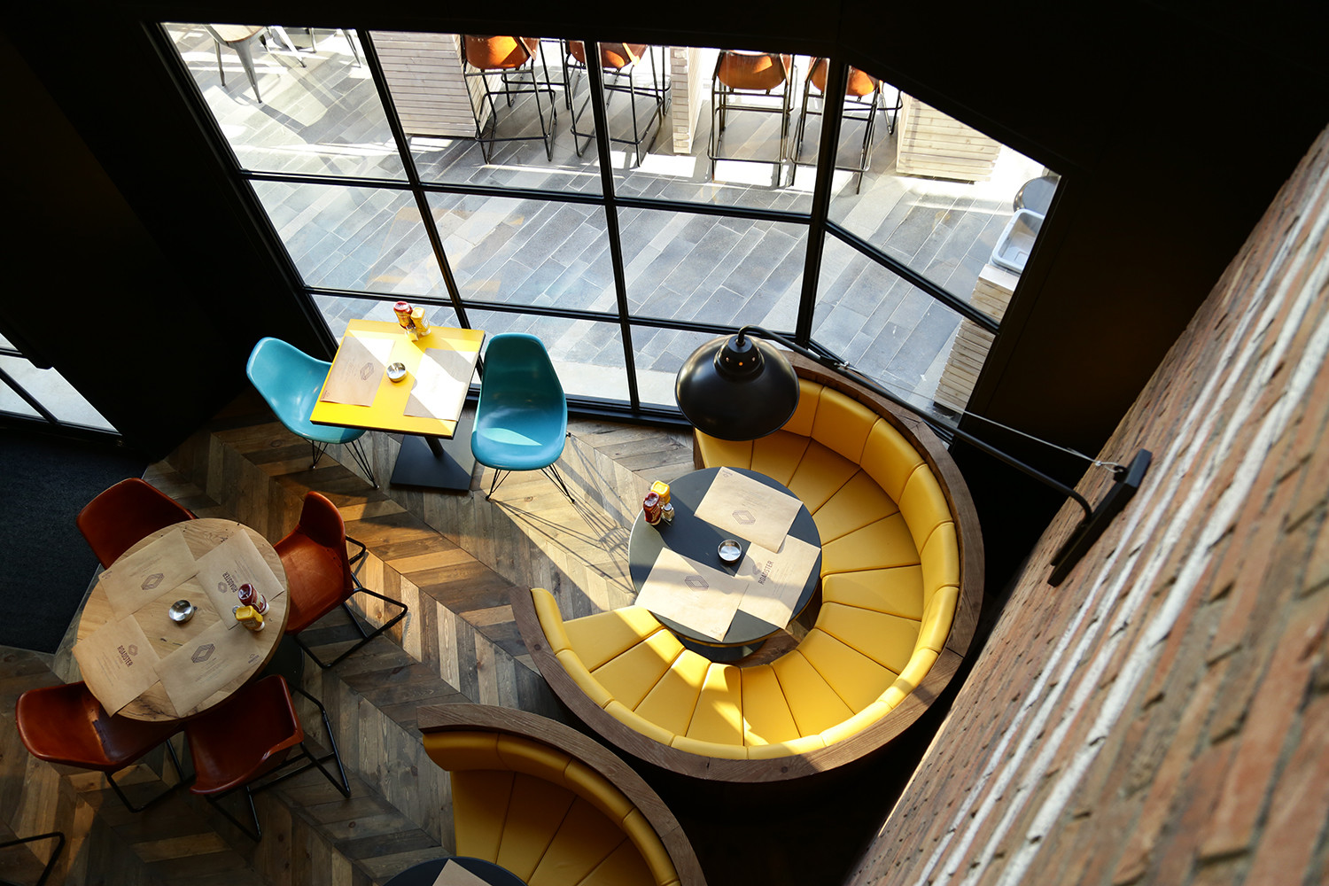 RESTAURANTS – Roadster Diner